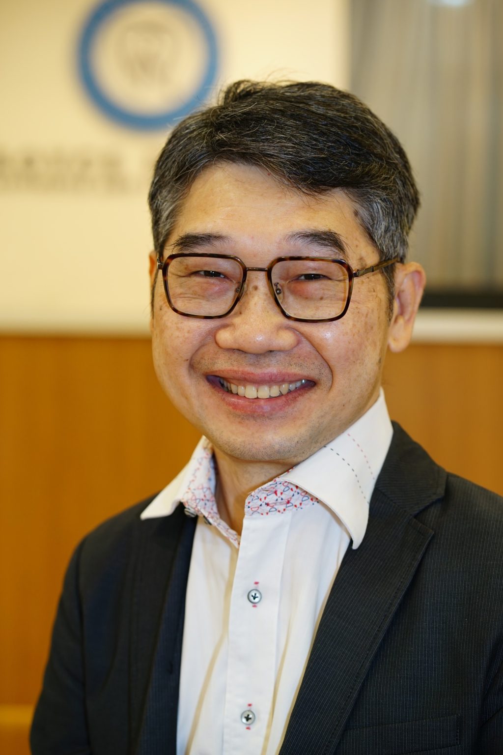 Dr Chow Weng Fatt – Royce Dental Group